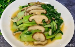香菇和什么搭配炒着好吃_香菇炒肉还是炒青菜更香