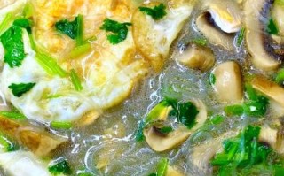 口蘑汤三鲜汤怎么做_口蘑汤三鲜汤的家常做法