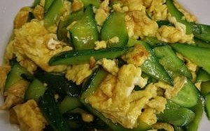 瓜片炒鸡蛋怎么做好吃_如何让瓜片更脆嫩