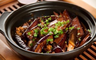 砂锅肉末茄子煲怎么做_肉末茄子煲用哪种茄子