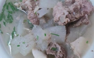 冬瓜萝卜排骨汤怎么做_冬瓜萝卜排骨汤的功效