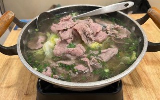 清汤水煮牛肉怎么做_清汤水煮牛肉热量高吗