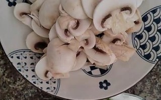 炒蘑菇隔夜能吃吗_蘑菇隔夜怎么保存