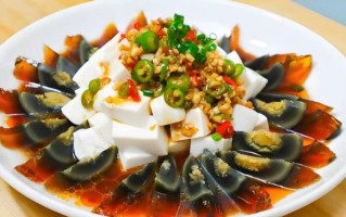 凉拌皮蛋豆腐泥怎么做_皮蛋豆腐泥的家常做法