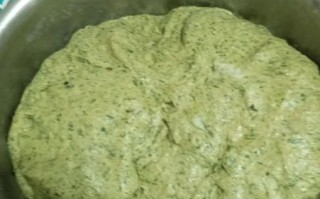 清明菜和面粉的做法_清明菜饼怎么做