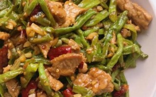 豇豆炒肉怎么炒才好吃_豇豆炒肉要不要焯水