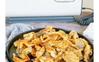 椒盐蘑菇怎么做_椒盐蘑菇炸多久才酥脆
