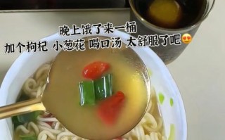 小鸡炖蘑菇泡面好吃吗_怎么煮才入味