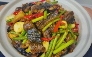 爆炒黄鳝怎么做好吃_爆炒黄鳝去腥窍门