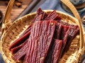 风干牛肉干可以泡水吃吗_泡水后口感如何
