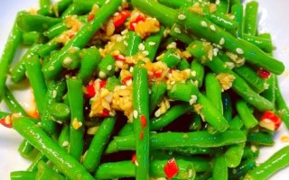 凉拌豇豆角怎么做好吃_豇豆角焯水几分钟才脆绿