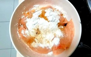 无面包糠炸鸡排怎么做_无面包糠炸鸡排热量高吗