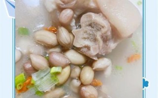 猪蹄炖花生米怎么炖才软糯_猪蹄炖花生米要不要焯水