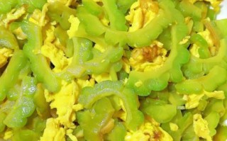 苦瓜炒什么菜最好吃_苦瓜炒蛋还是炒肉