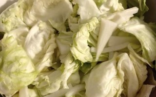 酸白菜怎么腌制才脆_家庭版酸白菜腌制方法
