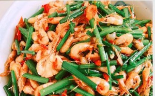 韭菜炒河虾怎么炒好吃_韭菜炒河虾要不要焯水
