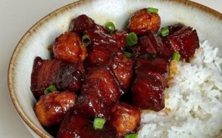 红烧肉盖浇饭怎么做_红烧肉盖浇饭热量高吗