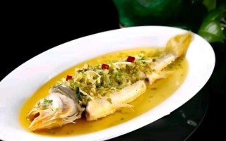 雪菜烧黄鱼怎么做_雪菜烧黄鱼的家常做法