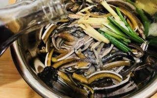 上海响油鳝丝怎么做_正宗本帮鳝丝做法