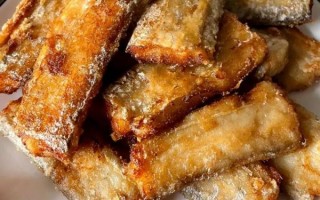 炸带鱼先裹鸡蛋还是先裹淀粉_外酥里嫩秘诀