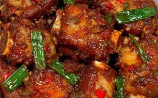 秘制蒜香排骨家常做法_蒜香排骨怎么做好吃又入味