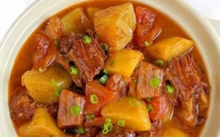 土豆番茄烧牛肉怎么做_牛肉炖多久才软烂
