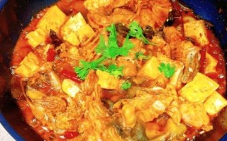 鱼炖豆腐怎么做才入味_鱼炖豆腐的家常做法