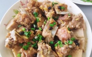 芋头怎么做好吃_芋头蒸排骨的做法