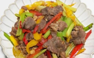 西芹炒牛肉怎么炒才嫩_西芹炒牛肉的家常做法
