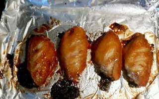 烤箱烤鸡翅一定要锡纸吗_不放锡纸会怎样