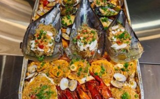 海鲜大餐怎么搭配_一桌海鲜如何摆盘