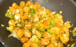 炒馒头丁怎么炒不硬_炒馒头丁的做法家常