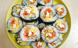 寿司怎么做_家常寿司卷的做法