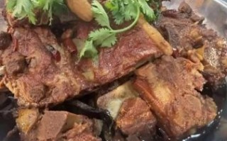 酱骨头火锅加盟费多少钱_开店总投资要多少