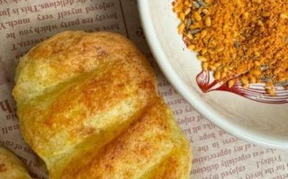 怎样做土豆泥饼最好吃_土豆泥饼怎么做外酥里嫩