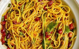 凉面条怎么做才好吃_正宗凉面条做法步骤