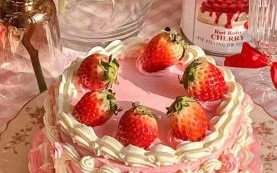 粉色蛋糕怎么做_粉色蛋糕用什么色素