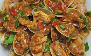 蒜蓉炒花甲怎么做好吃_蒜蓉炒花甲要不要焯水