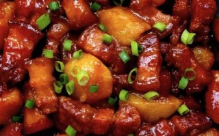 红烧肉炖土豆怎么做最正宗_红烧肉炖土豆先放什么