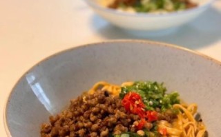 炸酱面拌酱怎么做_炸酱面拌酱用干黄酱还是甜面酱