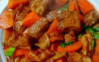 红焖羊肉的家常做法_怎么炖才不膻