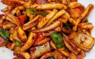 鱿鱼炒什么菜好吃_鱿鱼炒什么配菜最香