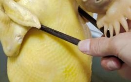 白切鸡怎么做才嫩滑_白切鸡家常做法视频