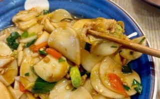 正宗炒年糕怎么做_怎么炒年糕才好吃