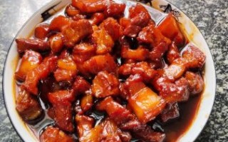 正宗本帮红烧肉怎么做_为什么炒糖色要冷油下锅