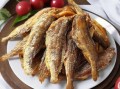 干炸小黄鱼怎么酥脆不腥_干炸小黄鱼用什么粉更脆