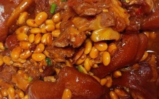 猪蹄炖黄豆怎么做_猪蹄炖黄豆的正宗做法