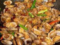 香辣花甲怎么做_花甲去沙最快的方法