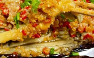 烧烤茄子怎么做_烤茄子不糊皮技巧