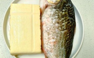 鲫鱼汤怎么熬才白_鲫鱼汤去腥技巧
